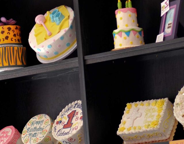 Creative Cakes Bakery Chicago's South Suburban Dessert Experts